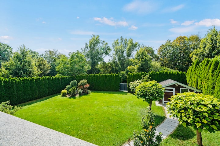The Villa Toscana, Serene Lawns, Terrace, Garage - Friedrichshafen