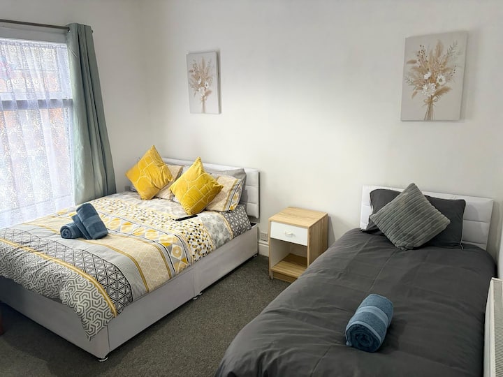 Urban Retreat 2-bed House In The Heart Of Coventry - Coventry