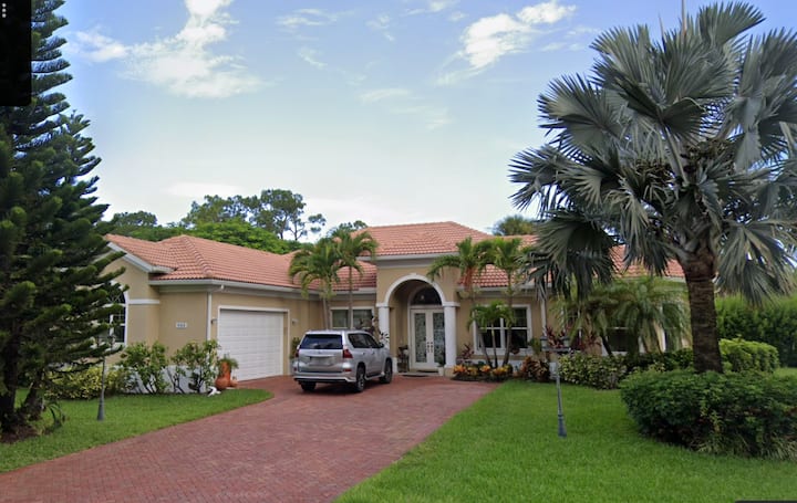 Living In Paradise Entire House - Naples, FL