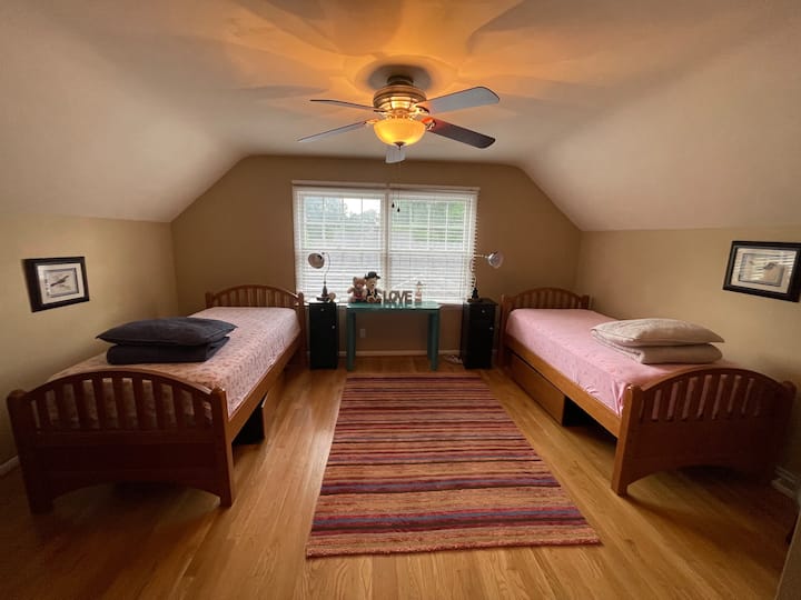 5 Min From Airport. Safe & Clean - Lexington, KY