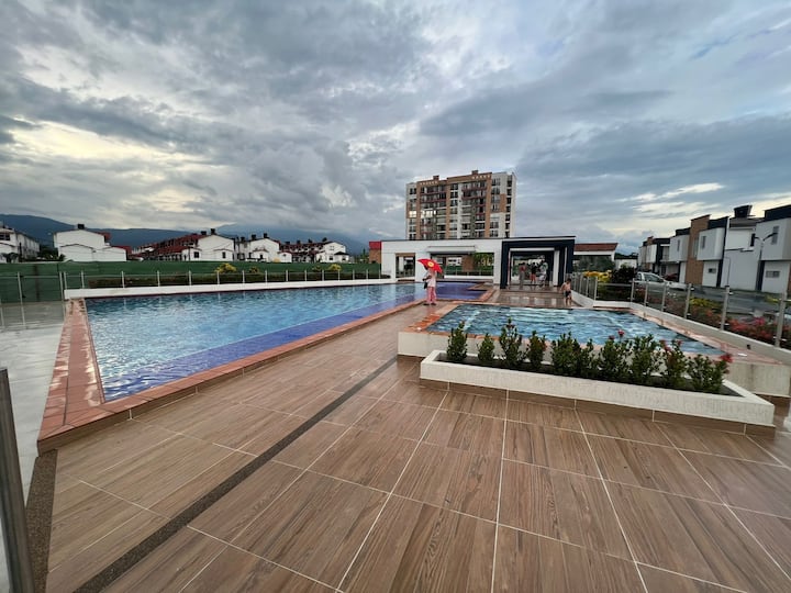 Hermosa Casa Con Piscina Y Garaje, Para Descansar - Villavicencio
