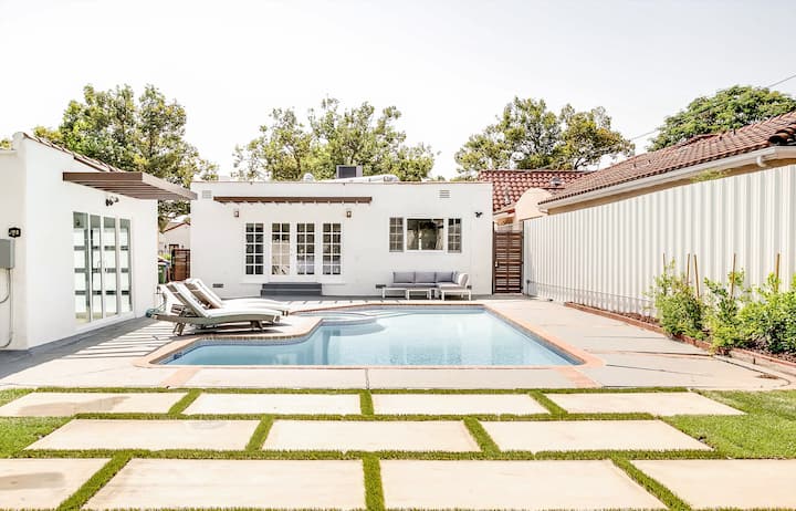 Melrose & Fuller, 90046 - Hollywood, CA