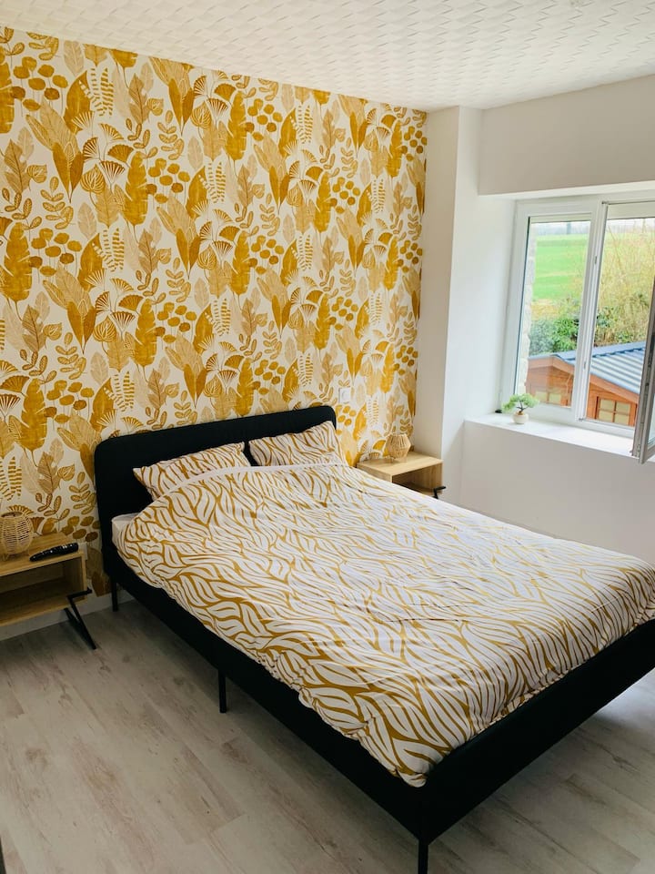 Maison Charmante Avec 2 Chambres Pour 4 Personnes - Côtes-d'Armor