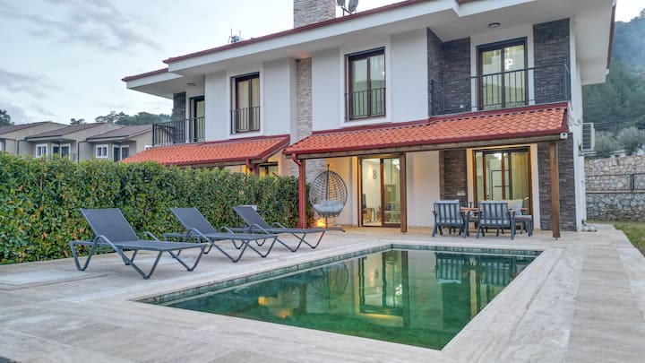 White & Stone Villa 1 - Çamlı