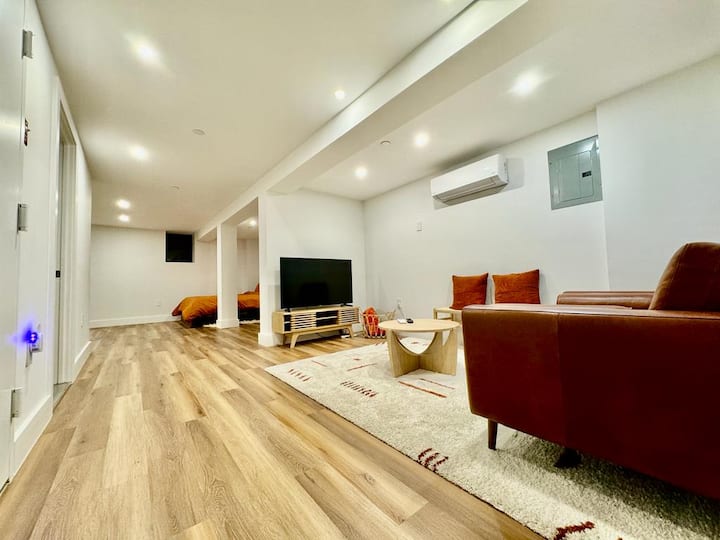 Newly Renovated Studio By Metro - New York City