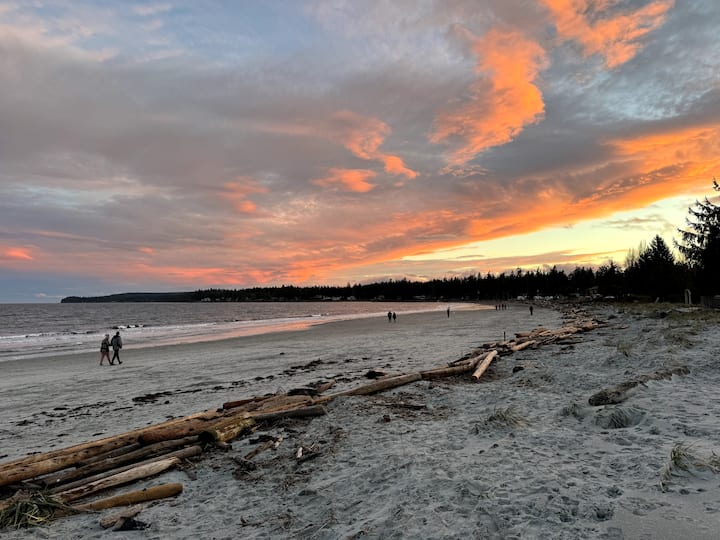On Beach • 30 Mins Mt Wa • Fireplace • Ocean Views - Mount Washington