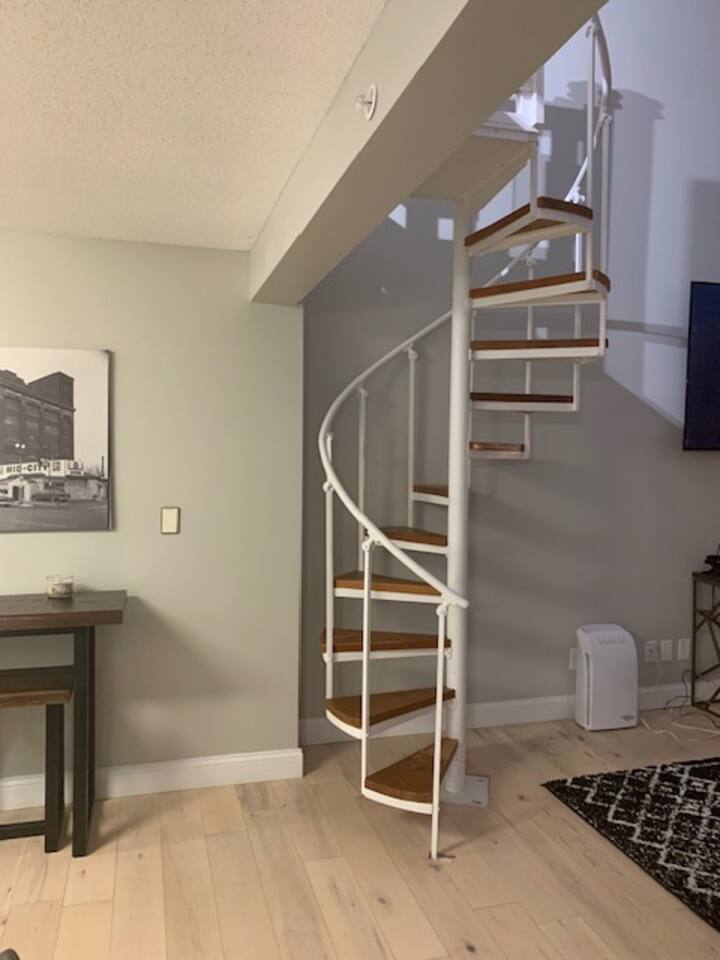 Modern Loft In Midtown Omaha - Omaha, NE