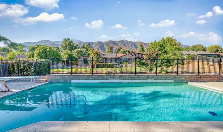 Historic House For Your Perfect Getaway - Upland, CA