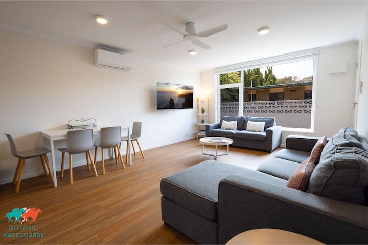 Botanic Racecourse Apartment 2 Bedroom 1 Bathroom - Koroit