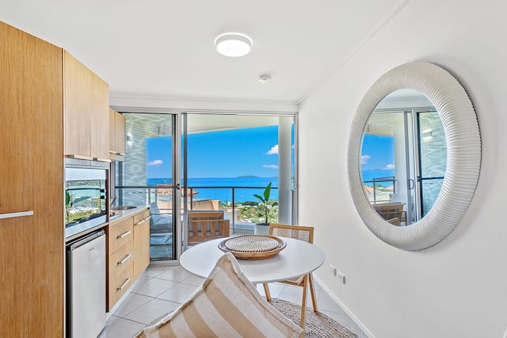 Breezes By The Sea - Airlie Beach