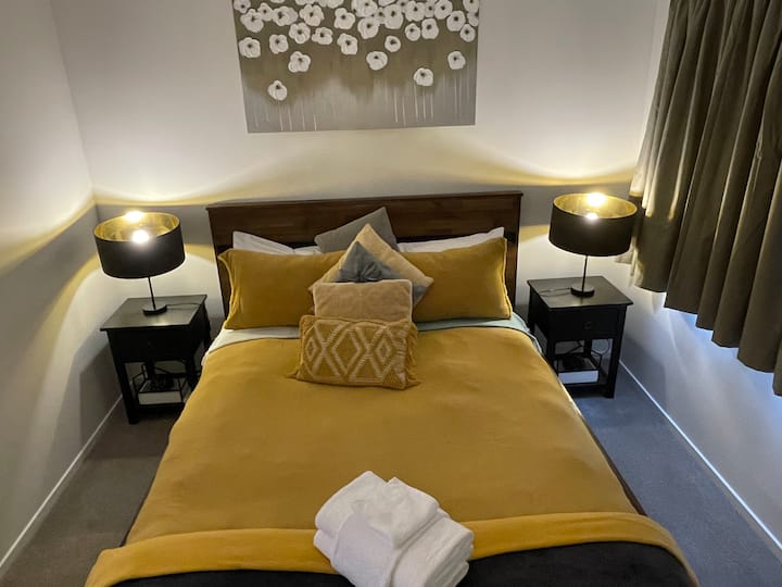 Two Bedroom Townhouse -Apartment - Beachlands