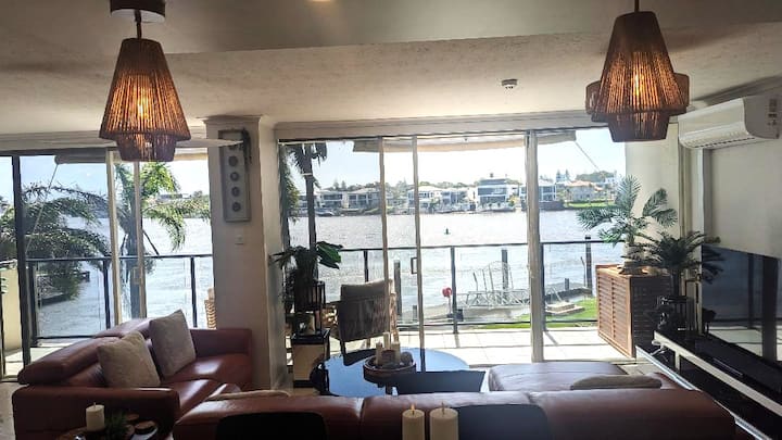 Water View 2 Bdm Surfers Aptm - Gold Coast