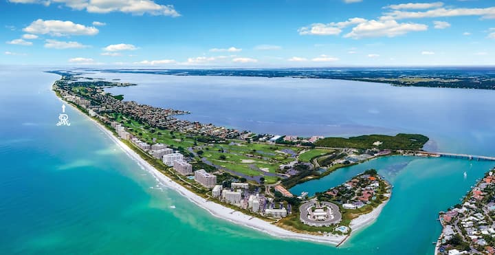 Gorgeous Townhouse On Longboat Key! - Longboat Key, FL