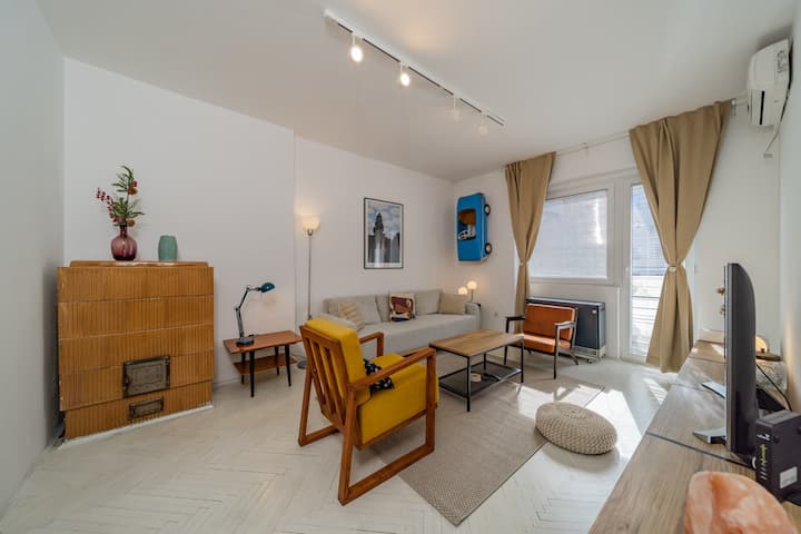 Bright*central Location*two Bedrooms Apartment - Belgrade