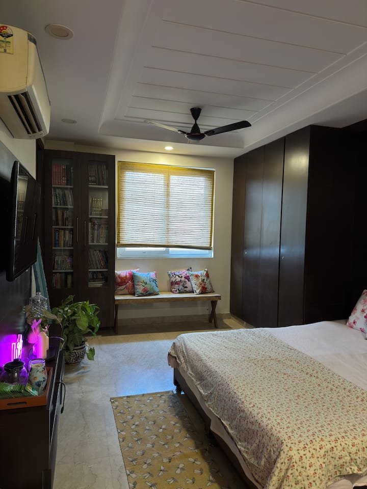 Room In Green Park Near Hauz Khas, Aiims - India