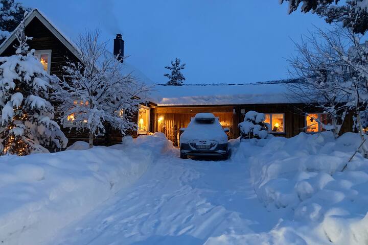 Alt Du Trenger, I Rolige Omgivelser. - Norway