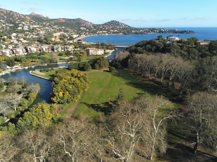 La Noria Entre L'esterel  Et La Mer - Fréjus