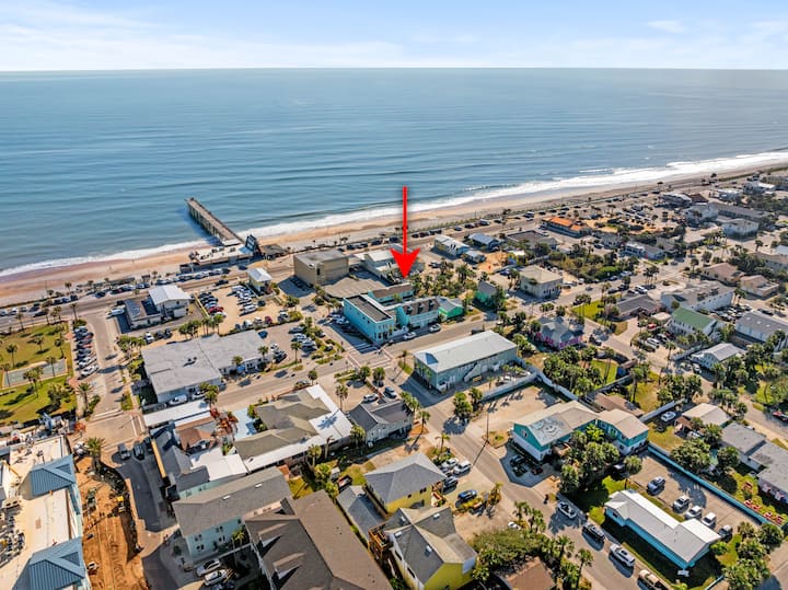 Petfriendly Condo In Flagler, Pool, Walk To Beach! - Flagler Beach, FL