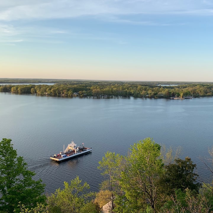Bayview House At Lake On The Mountain 2bdrm - Prince Edward