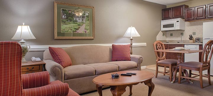 Club Wyndham Kingsgate 1-bedroom - 2 Beds Sleeps 4 - Williamsburg, VA