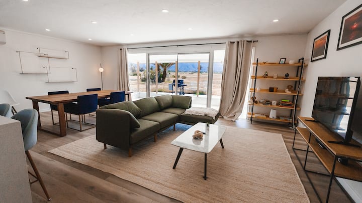 Stylish Borrego Home Retreat W/ Tesla Charger - Borrego Springs, CA