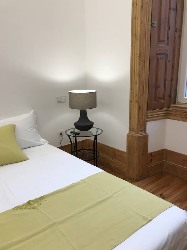 Quarto Superior - Coimbre, Portugal