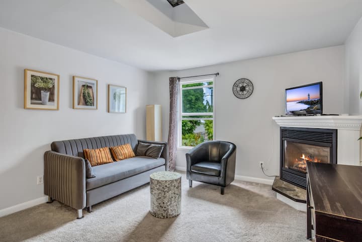 Kerns/walk To The Best Portland Has To Offer! - Portland, OR
