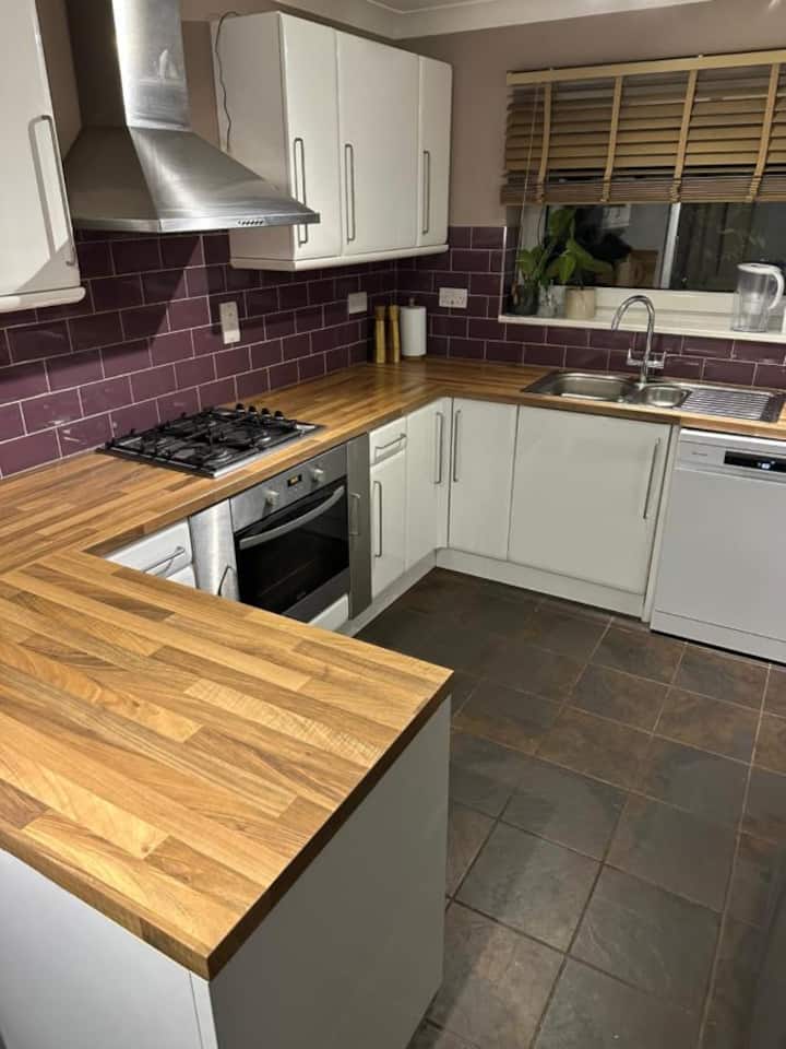 Cozy 4bed With Hot Tube Garden - Tallington Lakes Leisure Park