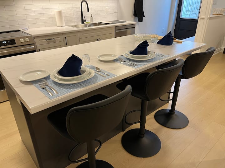 Your Suite On Country Lane - Barrie