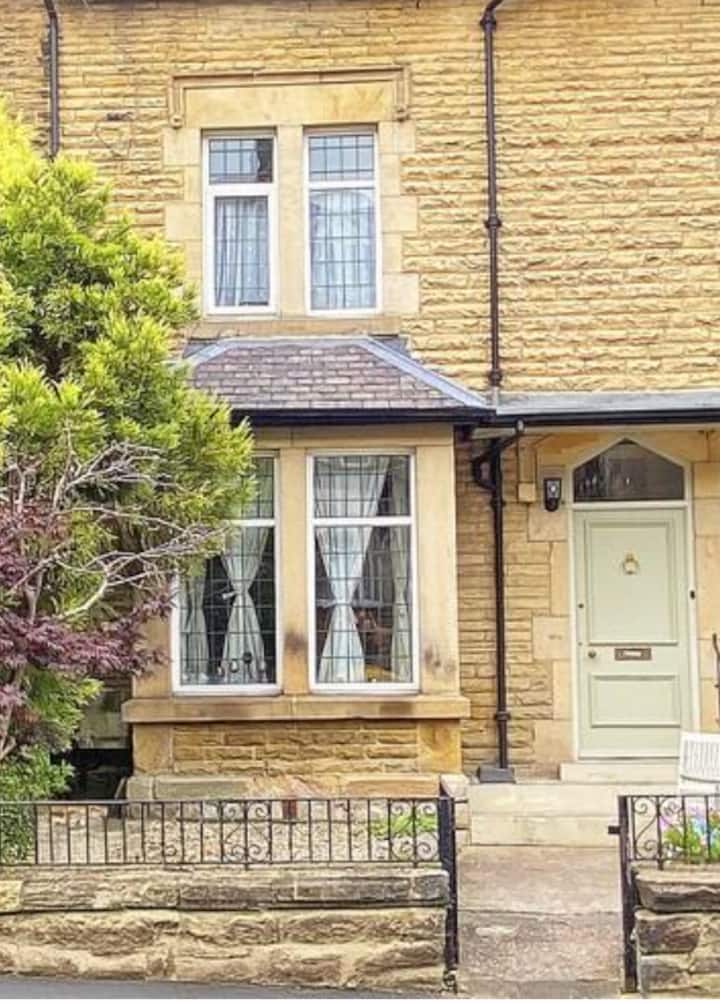 Townhouse Near Cold Bath Road - Harrogate