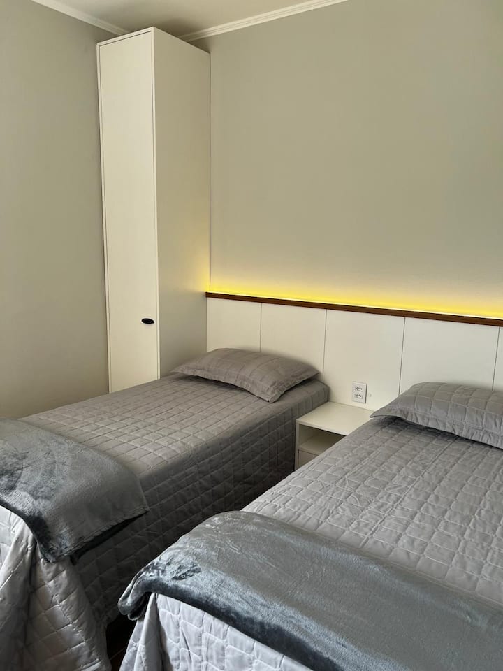 Moderno E Aconchegante Apartamento Bem Localizado - Porto Alegre