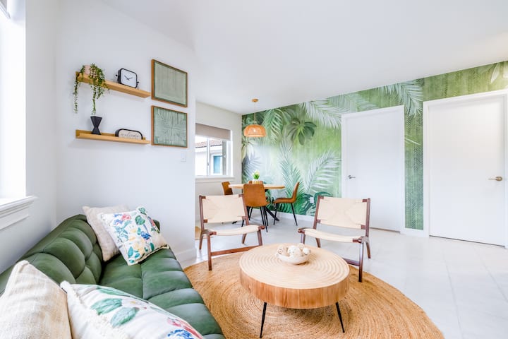 Tropical | 8ppl | Top Location | Parking | Laundry - Miami, FL