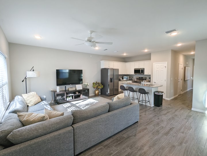 Coral Cove - 3br/2.5b, Sleeps 6, 15min To Beach - Panama City