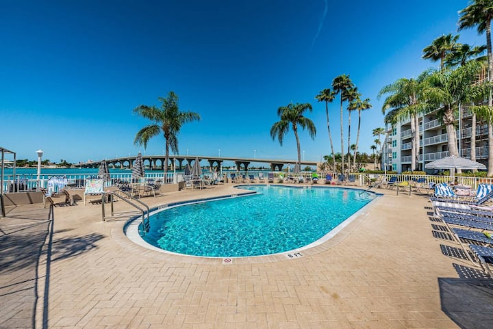 Boca Ciega Bayfront Bliss - St. Petersburg, FL