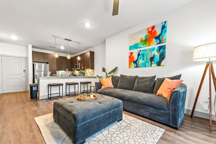 The Colorful Retreat - Coppell, TX