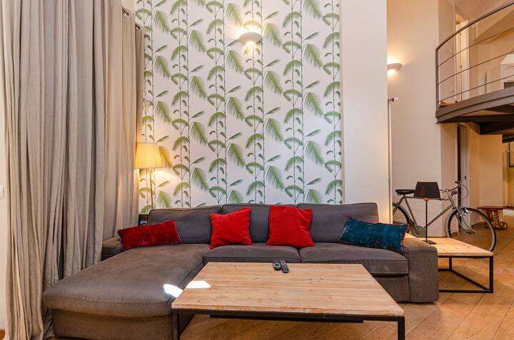 Luxury 3 Flat,  Con Jacuzzi, In Pieno Centro - Milan