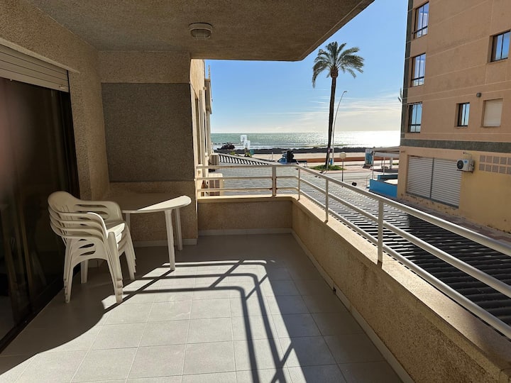 Apto. En Primera Línea De Playa - Torreblanca
