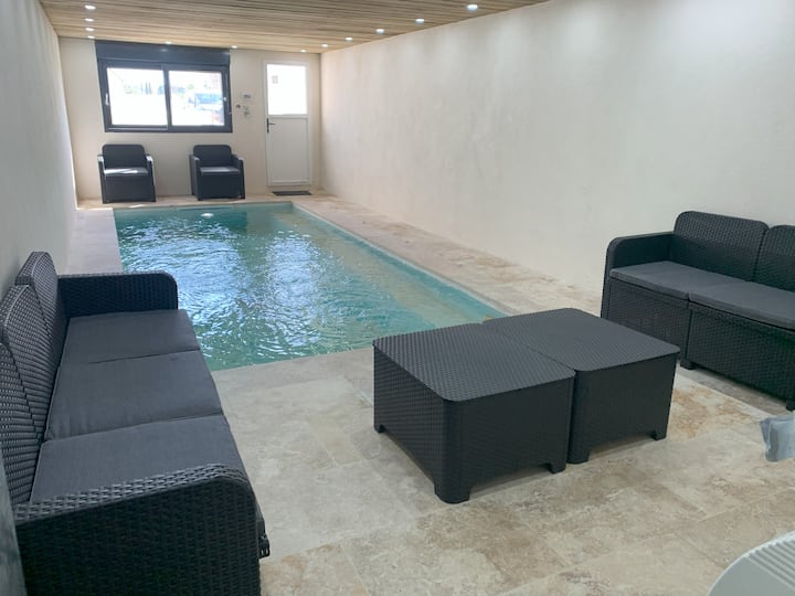 Villa Piscine Privé Intérieur - La Flèche