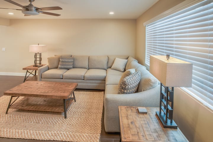 Luxury Getaway #C Upstairs | Walk To Beach! - Pismo Beach, CA