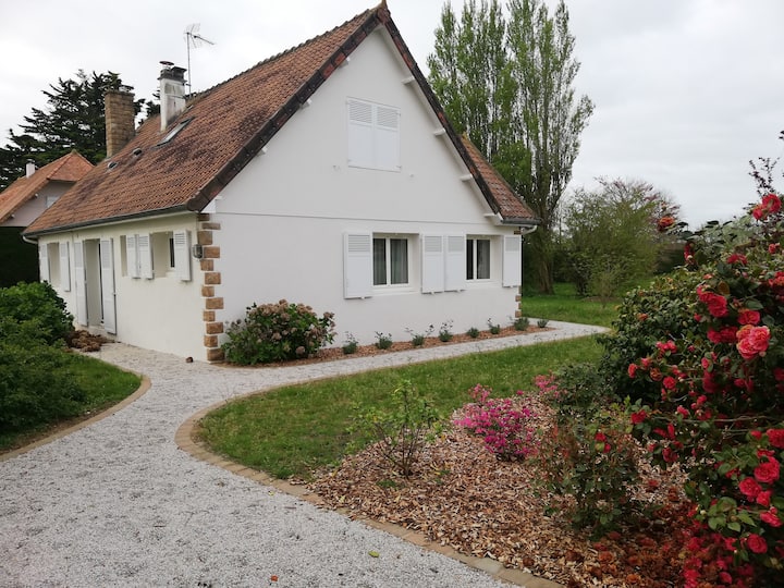 Maison à Louer Refaite à Neuf. - Jullouville