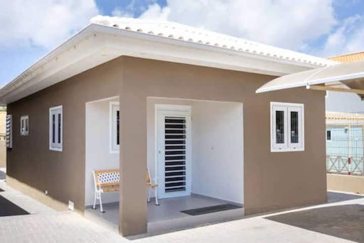 Casa Jade, Voor 4 Personen. - Curaçao