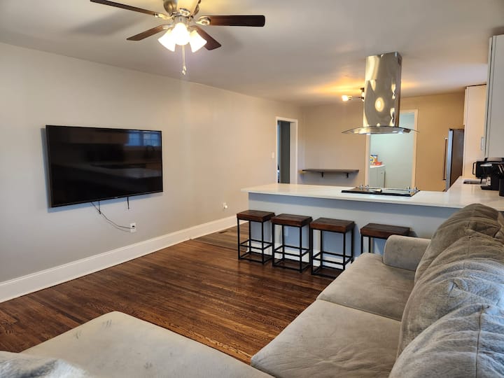 14 Newly Renovated 3br Near Gvl - Greenville, SC