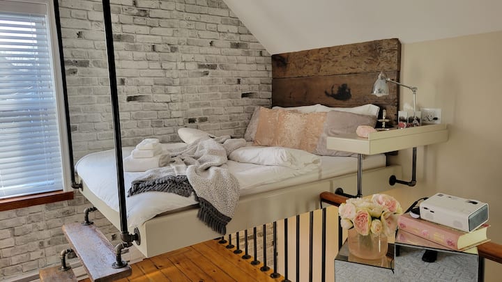 30b Broad Street - Brockville