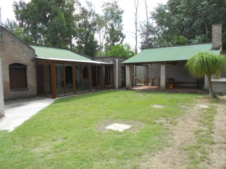 Casa En Zona Muy Tranquila - La Floresta