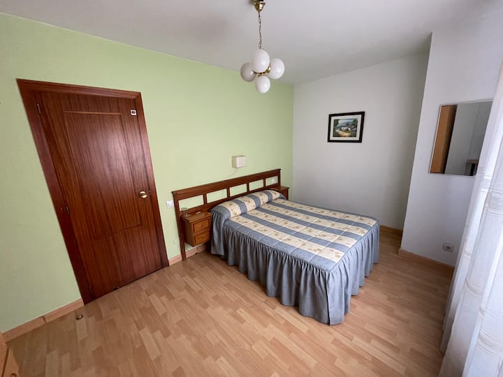 Habitación Doble Baño Compartido - León, Espagne