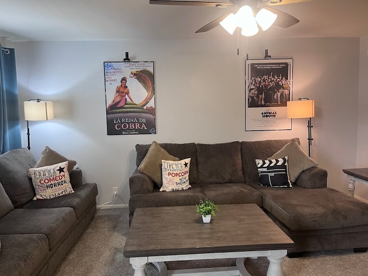 Cozy Central Condo W/1 King & 1 Queen Bed & Pool - Tucson, AZ