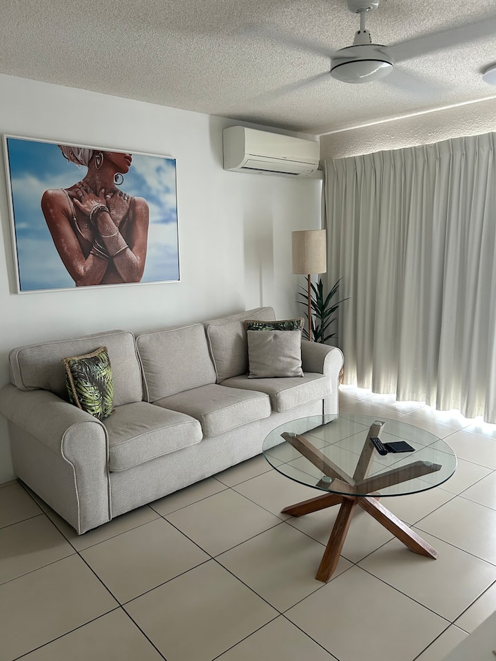 Secluded Apartment In Mooloolaba - Sunshine Coast