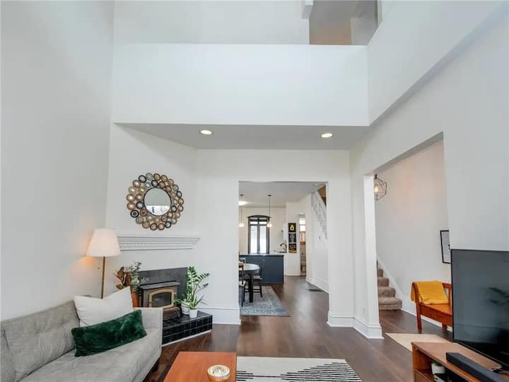Beautiful Modern Victorian Home - Saint Paul, MN