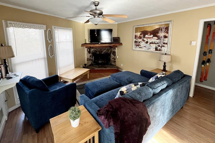 Mountain Hollow Hideout - Banner Elk, NC