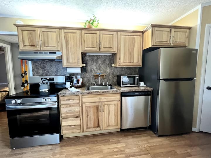 Mountain Hollow Hideout - Banner Elk